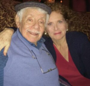 Meet Jerry Stiller's Daughter Amy Stiller (Bio, Wiki)